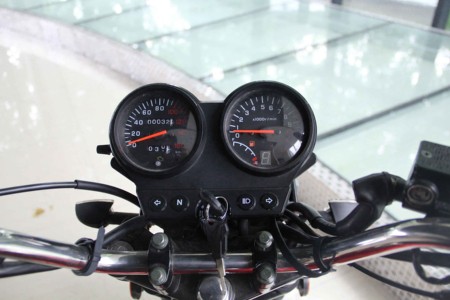 珠峰摩托车品牌>ZF150-8A报价车型图片-摩托范-哈罗摩托