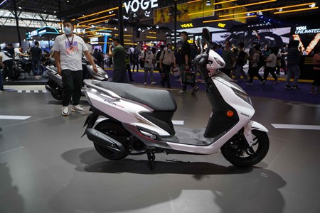 豪爵摩托车品牌>UCR125报价车型图片-摩托范-哈罗摩托