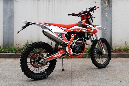 克维思摩托车品牌>K16-NC250 完整版报价车型图片-摩托范-哈罗摩托