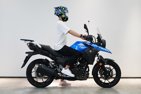 豪爵铃木摩托车品牌>DL250报价车型图片-摩托范-哈罗摩托