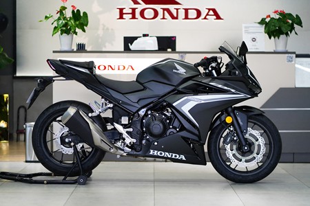 本田WING摩托车品牌>CBR400R报价车型图片-摩托范-哈罗摩托