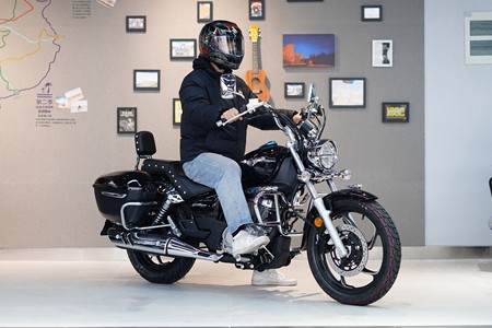 豪爵摩托车品牌>GZS150报价车型图片-摩托范-哈罗摩托