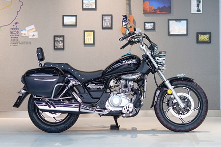 豪爵摩托车品牌>GZS150报价车型图片-摩托范-哈罗摩托