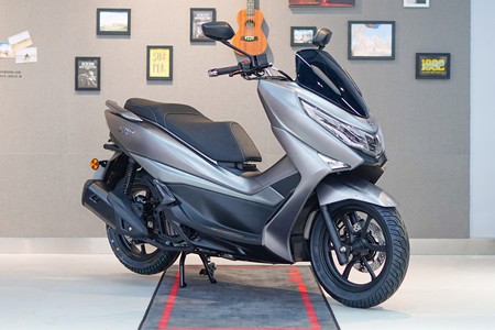 豪爵摩托车品牌>UHR150报价车型图片-摩托范-哈罗摩托