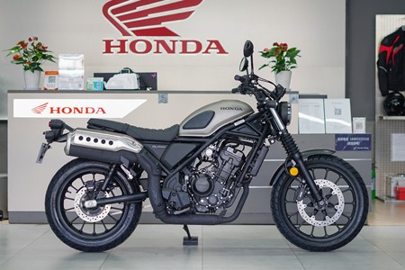 本田WING摩托车品牌>CL300报价车型图片-摩托范-哈罗摩托