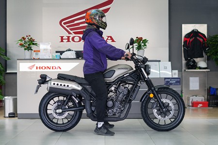 本田WING摩托车品牌>CL300报价车型图片-摩托范-哈罗摩托