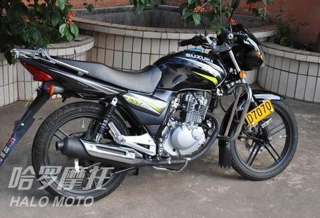 济南铃木摩托车品牌>骏威GSX125 QS125-31G报价车型图片-摩托范-哈罗摩托