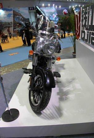 QJIANG摩托车品牌>巡航者QJ250-J报价车型图片-摩托范-哈罗摩托