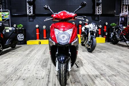 新大洲本田摩托车品牌>SDH125T-29报价车型图片-摩托范-哈罗摩托