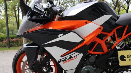 KTMR2R摩托车品牌>RC 390 报价车型图片-摩托范-哈罗摩托