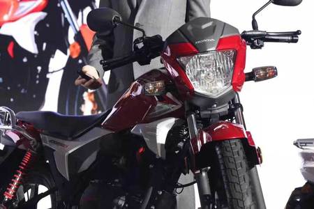 五羊本田摩托车品牌>CB150S雄帅报价车型图片-摩托范-哈罗摩托