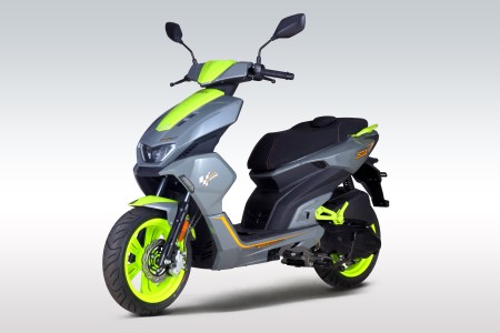 飞鹰摩托车品牌>飙风150报价车型图片-摩托范