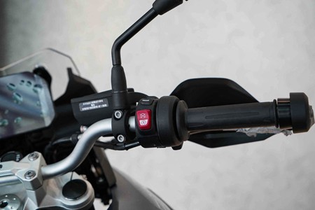 宝马摩托车品牌>F 750 GS报价车型图片-摩托范-哈罗摩托