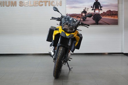 宝马摩托车品牌>F 750 GS报价车型图片-摩托范-哈罗摩托