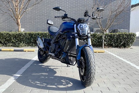 贝纳利摩托车品牌>502C报价车型图片-摩托范-哈罗摩托