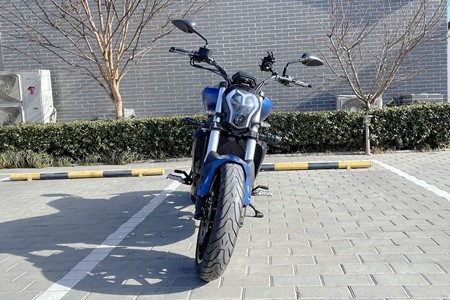 贝纳利摩托车品牌>502C报价车型图片-摩托范-哈罗摩托