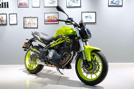 贝纳利摩托车品牌>蓝宝龙 BN302S报价车型图片-摩托范