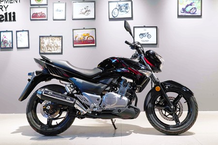 豪爵铃木摩托车品牌>骊驰 GW250报价车型图片-摩托范