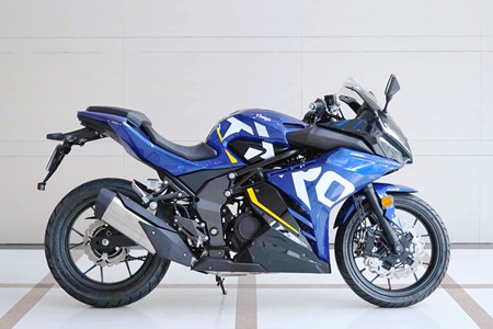 台荣摩托车品牌>GP1-250R报价车型图片-摩托范