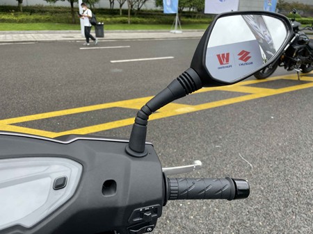 豪爵摩托车品牌>AFR125报价车型图片-摩托范-哈罗摩托