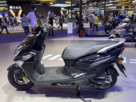 豪爵摩托车品牌>AFR125/S报价车型图片-摩托范-哈罗摩托