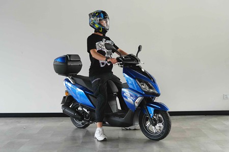 济南铃木摩托车品牌>UY125报价车型图片-摩托范