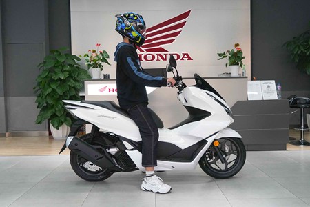 新大洲本田摩托车品牌>PCX报价车型图片-摩托范-哈罗摩托