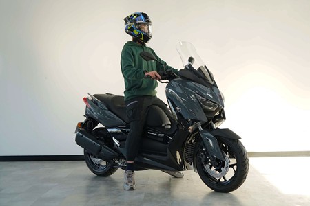 雅马哈摩托车品牌>XMAX报价车型图片-摩托范