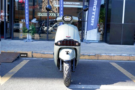 维多利亚摩托车品牌>Sixties 300i报价车型图片-摩托范