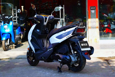 SYM三阳摩托车品牌>FNX150报价车型图片-摩托范-哈罗摩托