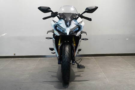 春风摩托车品牌>250SR报价车型图片-摩托范