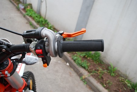 克维思摩托车品牌>K16-NC250 完整版报价车型图片-摩托范