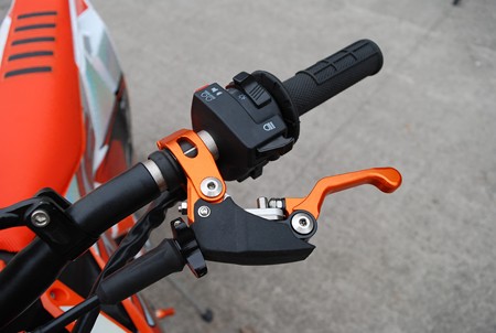 克维思摩托车品牌>K16-NC250 完整版报价车型图片-摩托范