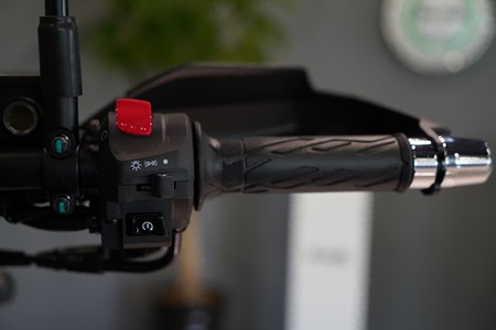 豪爵摩托车品牌>TR300报价车型图片-摩托范