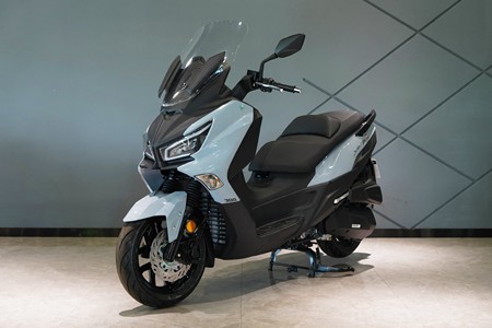 SYM三阳摩托车品牌>Joymax Z 300报价车型图片-摩托范