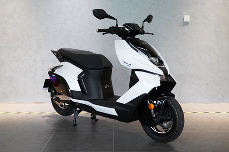 极核摩托车品牌>AE8报价车型图片-摩托范