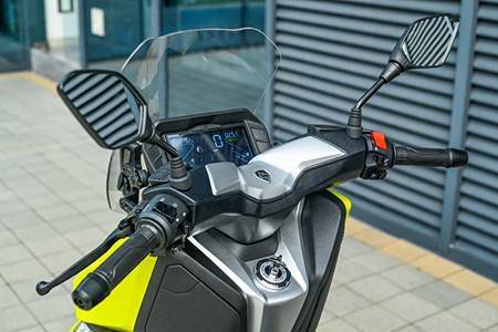 赛科龙摩托车品牌>RT2报价车型图片-摩托范-哈罗摩托