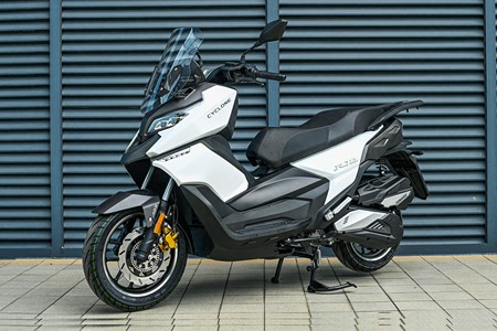 赛科龙摩托车品牌>RT2报价车型图片-摩托范-哈罗摩托