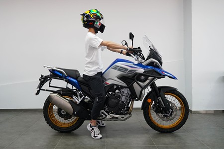 凯越摩托车品牌>525X报价车型图片-摩托范-哈罗摩托