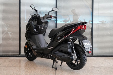 光阳摩托车品牌>Racing X 150报价车型图片-摩托范-哈罗摩托