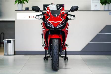 本田WING摩托车品牌>CBR400R报价车型图片-摩托范-哈罗摩托
