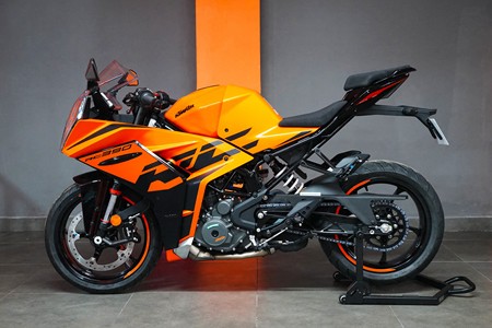 KTMR2R摩托车品牌>RC 390 报价车型图片-摩托范-哈罗摩托