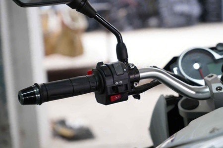 宝雕摩托车品牌>BD200R报价车型图片-摩托范