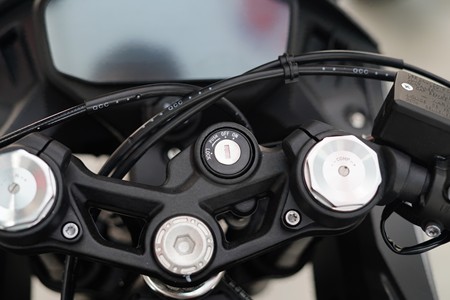 元图摩托车品牌>GP250报价车型图片-摩托范-哈罗摩托