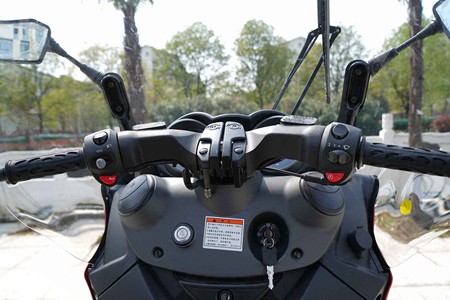 ADIVA摩托车品牌>AD3 400报价车型图片-摩托范