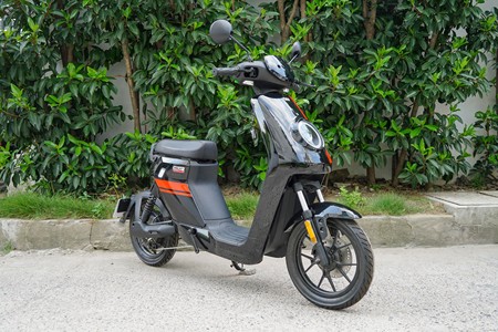 小牛摩托车品牌>MQis报价车型图片-摩托范-哈罗摩托