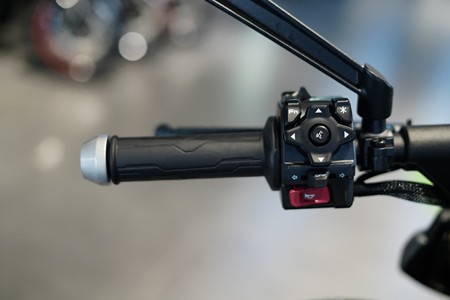 春风摩托车品牌>800NK报价车型图片-摩托范