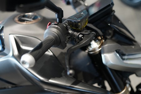 春风摩托车品牌>800NK报价车型图片-摩托范-哈罗摩托