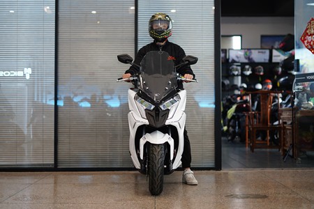 光阳摩托车品牌>Racing X 150报价车型图片-摩托范