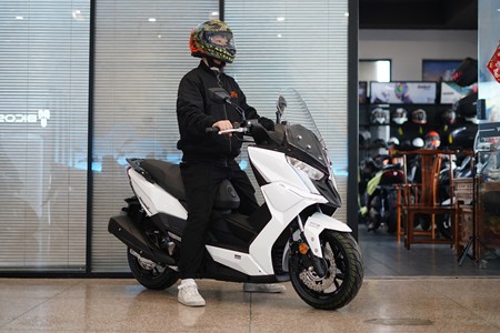 光阳摩托车品牌>Racing X 150报价车型图片-摩托范